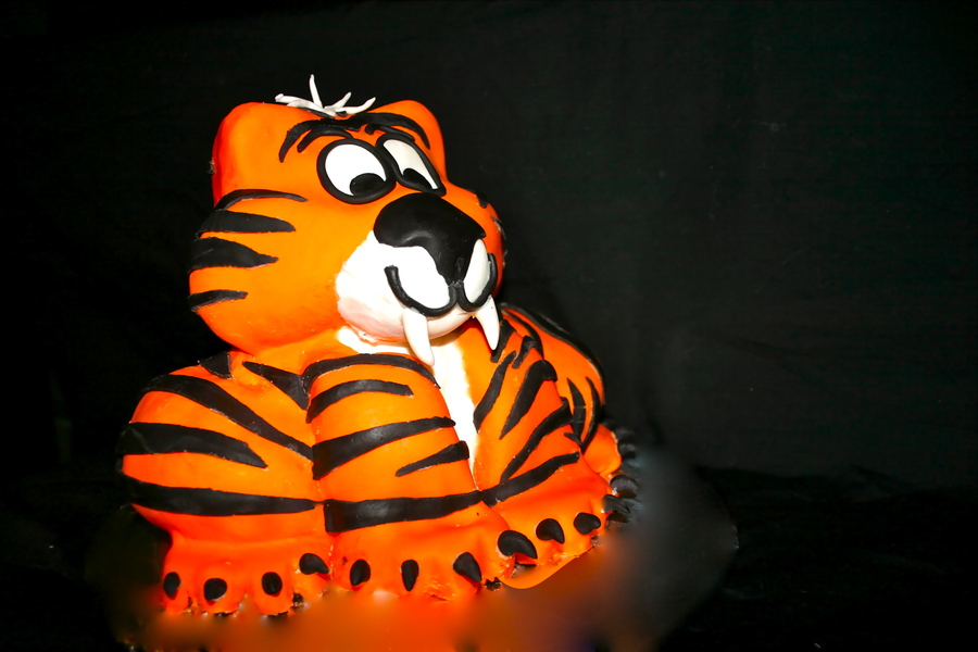 Tiger Fondant Cake - CakeCentral.com
