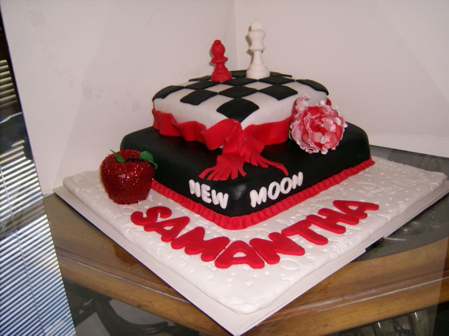 New Moon Fondant Cake - CakeCentral.com