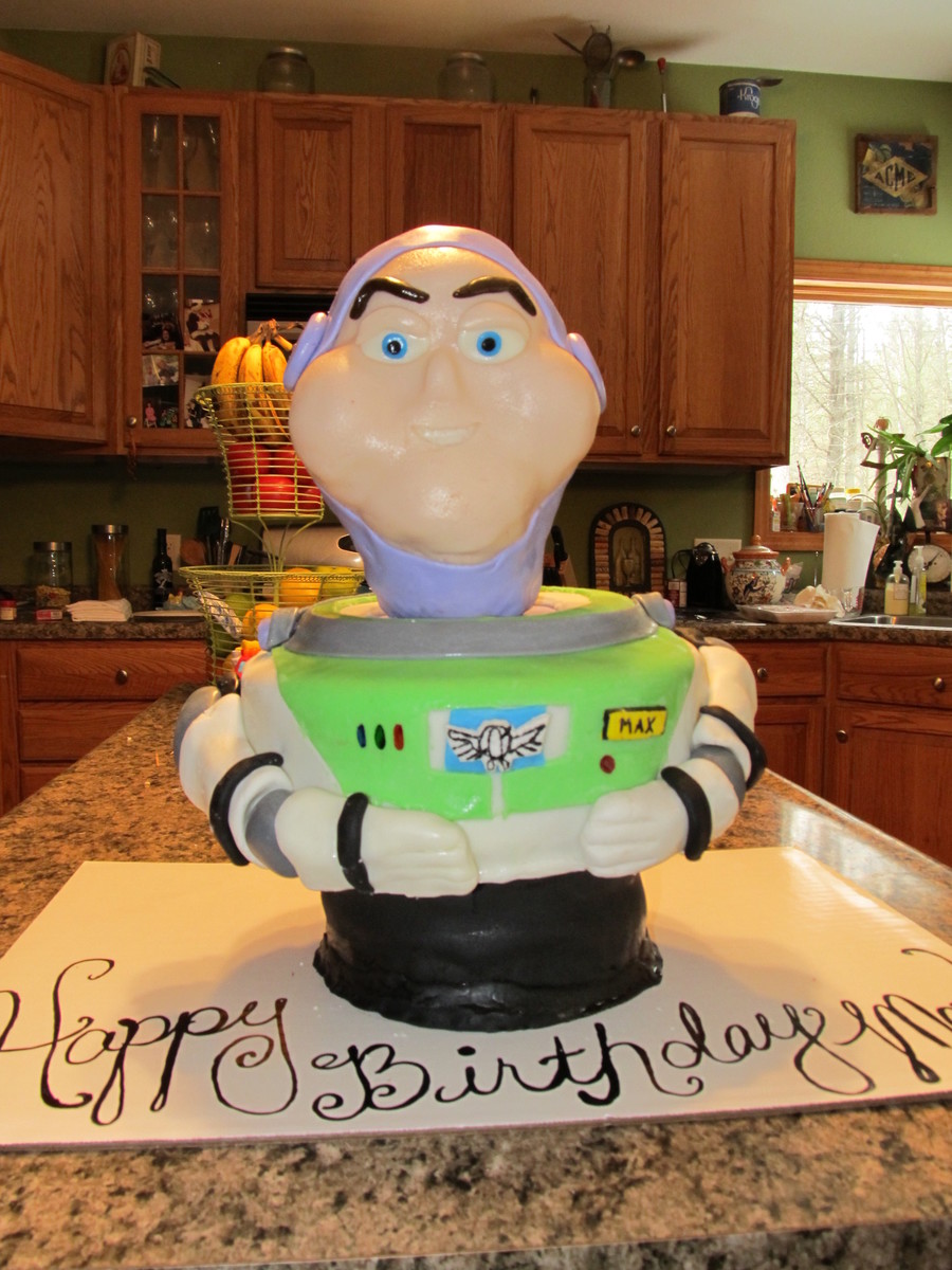 Buzz Lightyear - CakeCentral.com