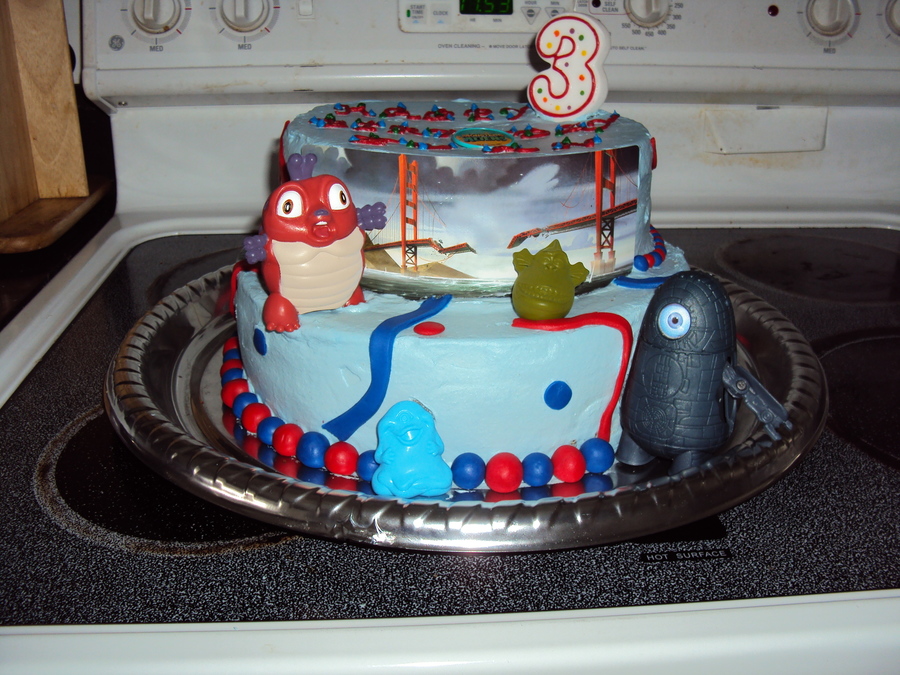 Monsters Vs Aliens - CakeCentral.com