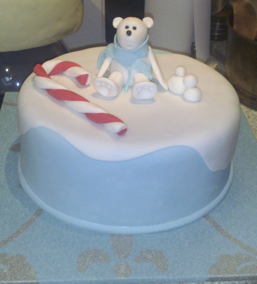 Polarbear Cake - CakeCentral.com