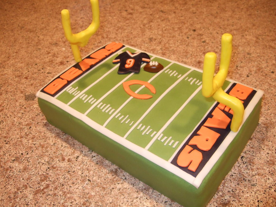 Chicago Bears Birthday Cake - CakeCentral.com