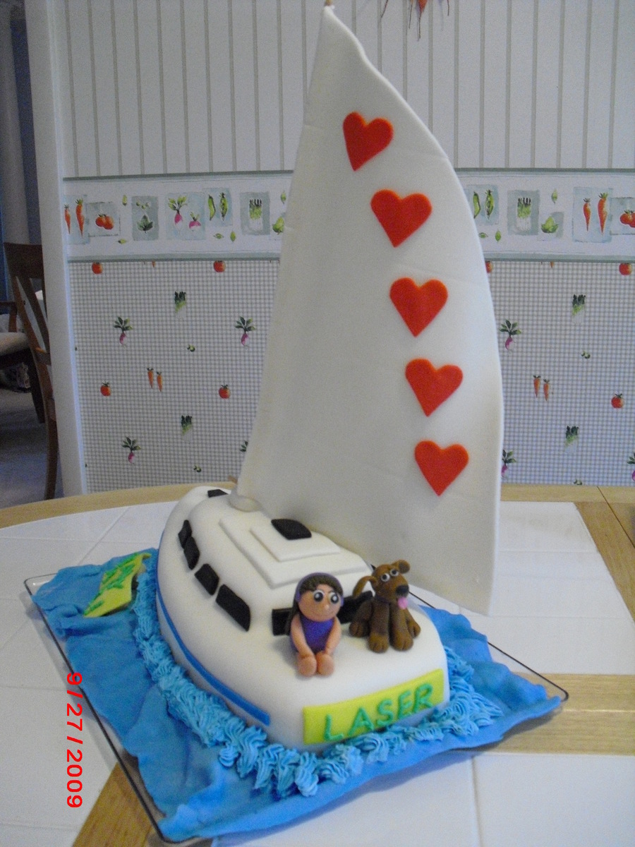 Sailboat Cake - CakeCentral.com