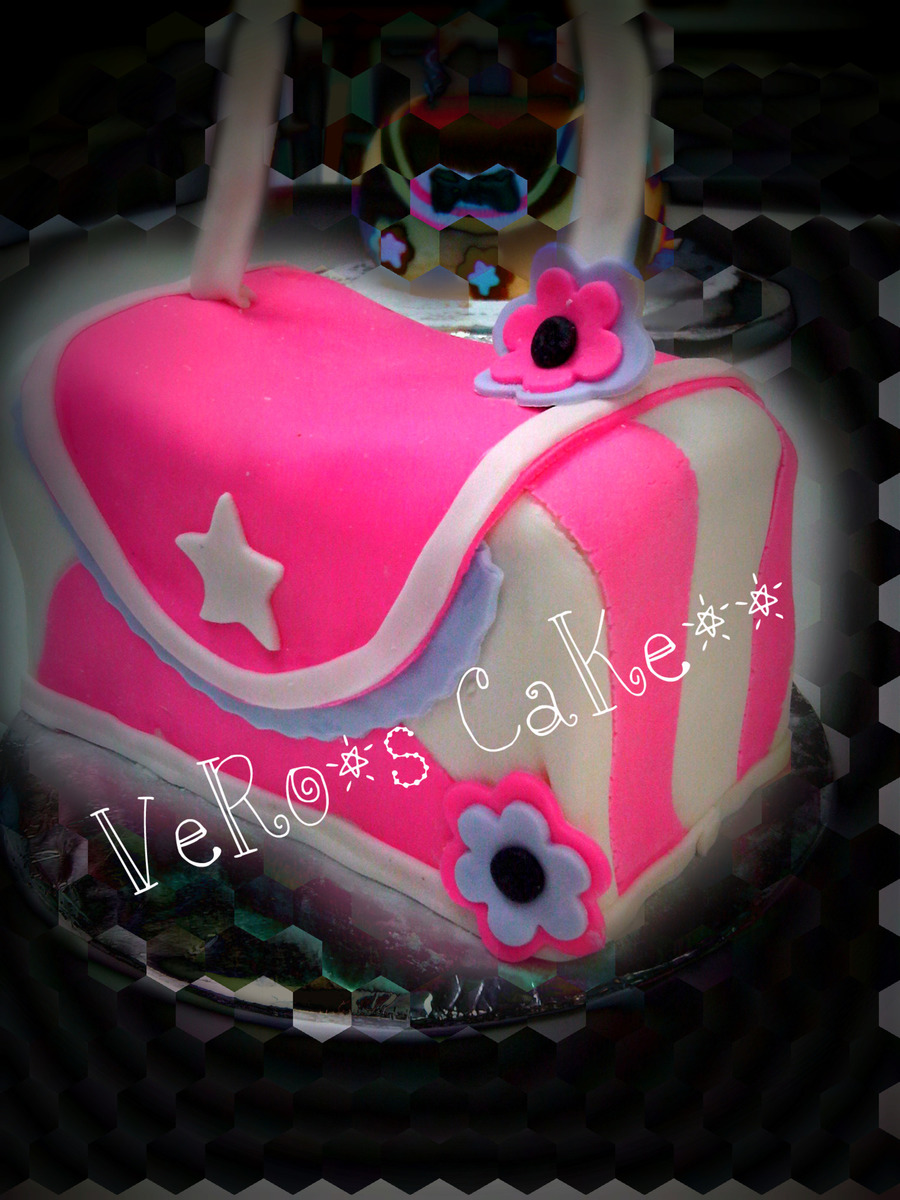 Medalla Cake - CakeCentral.com