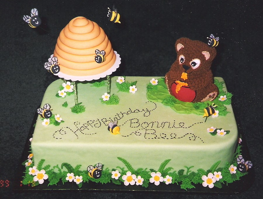 Bonnie's Birthday Cake - CakeCentral.com