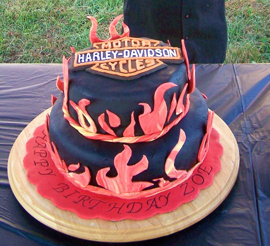 Harley Davidson Cake - CakeCentral.com