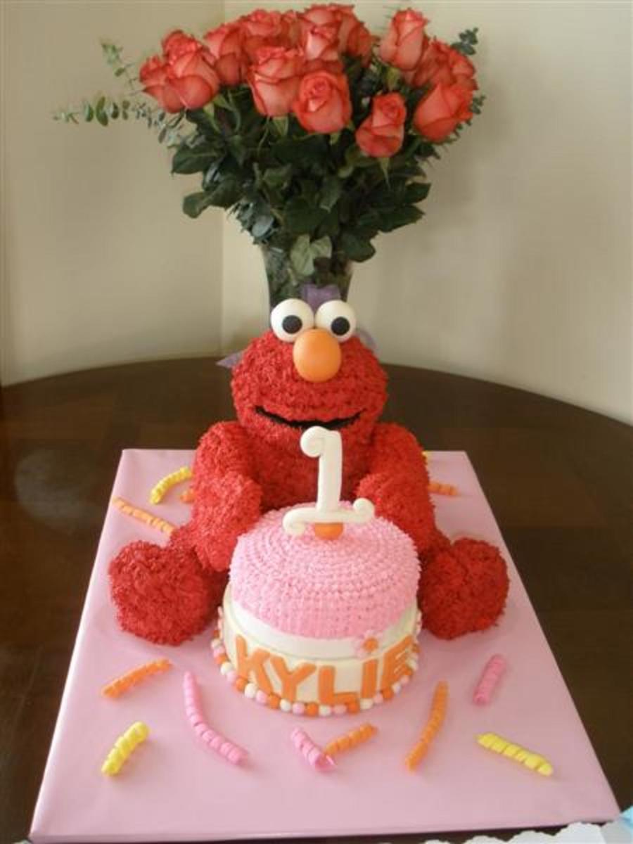 3D Elmo Cake - CakeCentral.com