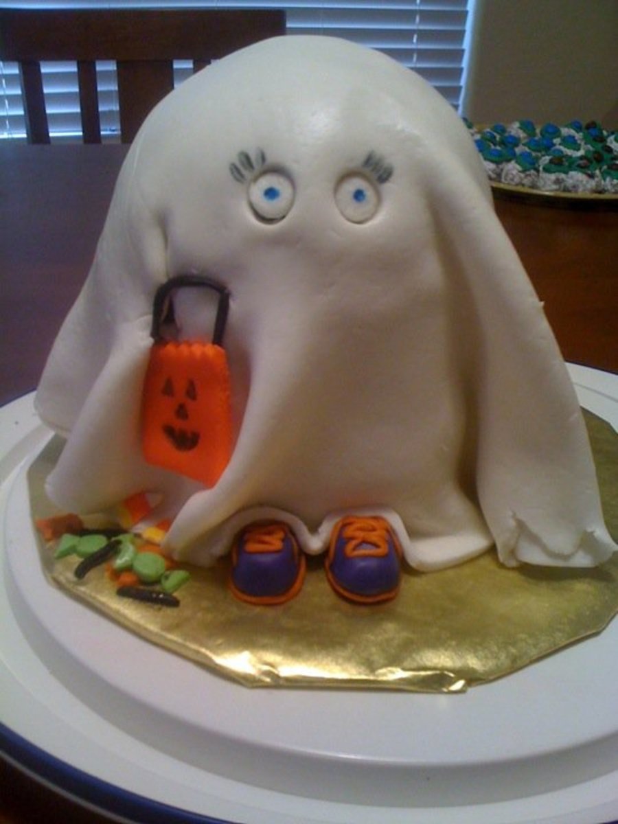 Ghost Cake - CakeCentral.com