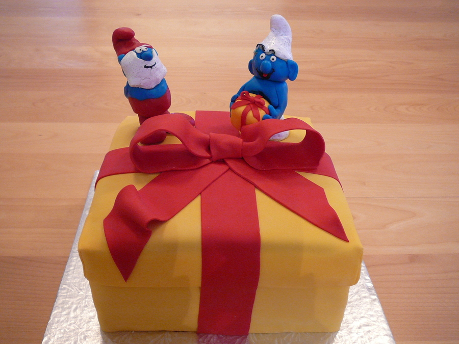 Smurfs On A Gift Box - CakeCentral.com