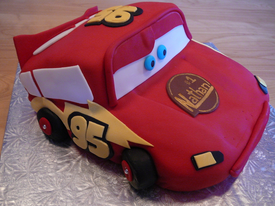 Flash Mcqueen Car - CakeCentral.com