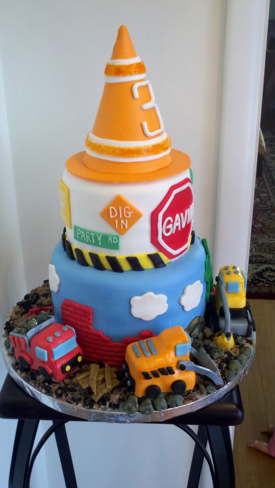 Construction Site Cake - CakeCentral.com