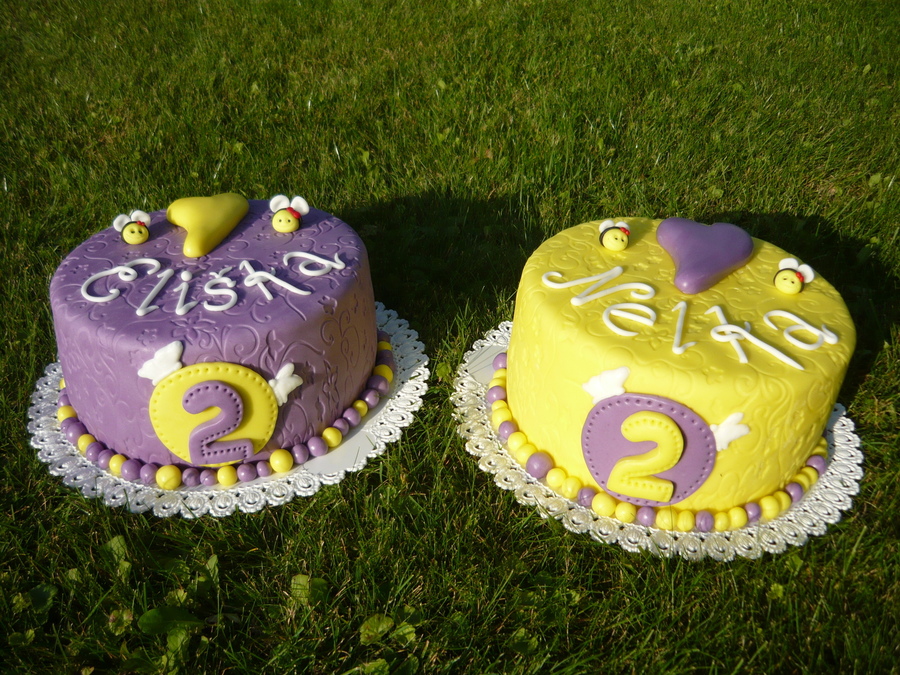 Twins - CakeCentral.com