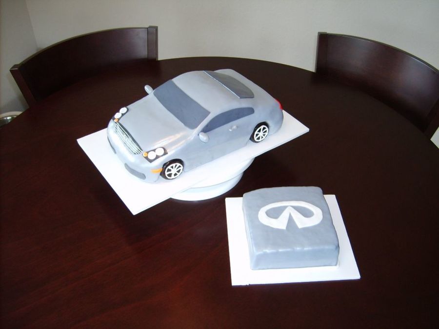 Infinity G35 Car - CakeCentral.com