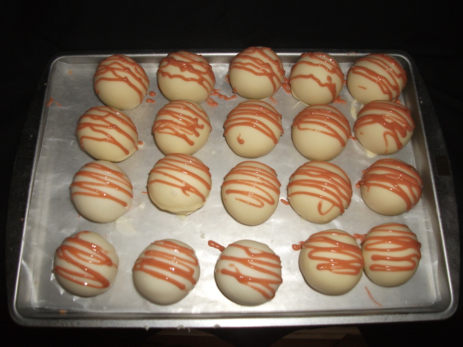La French Puff Bon-Bons (Cake Balls) - CakeCentral.com