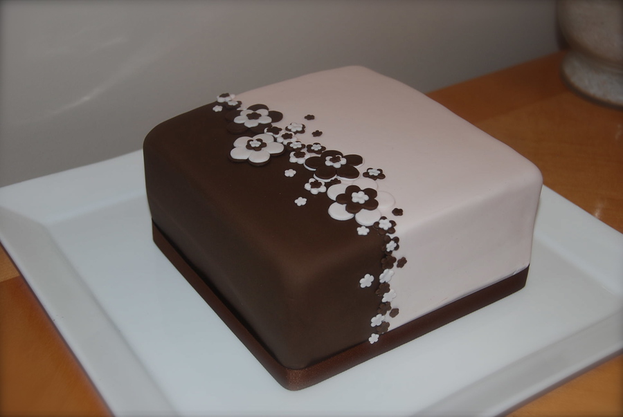 Chocolate And Pink Square - CakeCentral.com