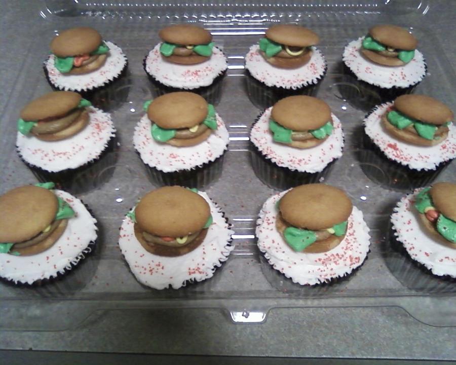 Mini Burger Cupcakes - CakeCentral.com