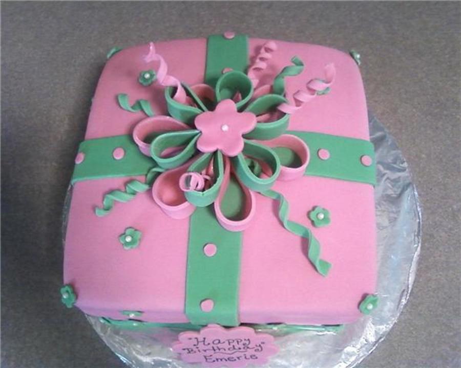 Pink Gift Box Cake - CakeCentral.com