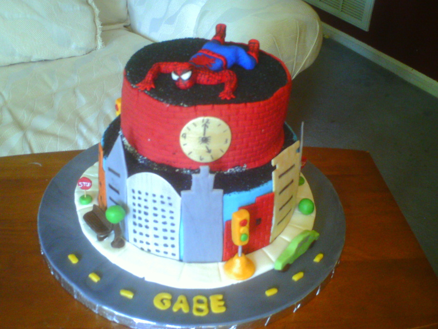 Spider Man Looking Down On The City - CakeCentral.com