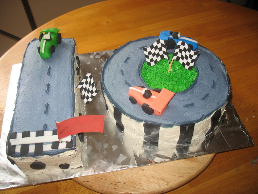 Number 10 Race Track Cake - CakeCentral.com