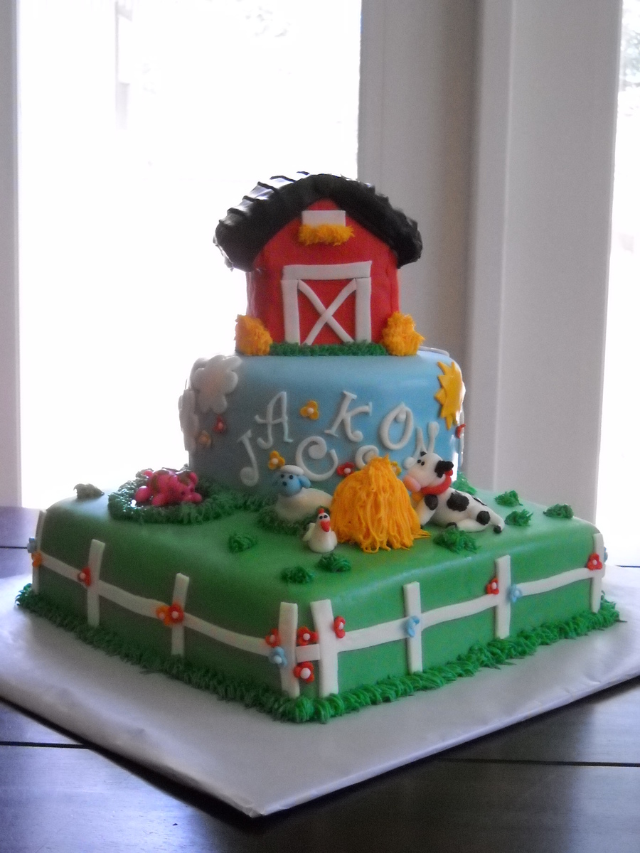 Barnyard Birthday - CakeCentral.com