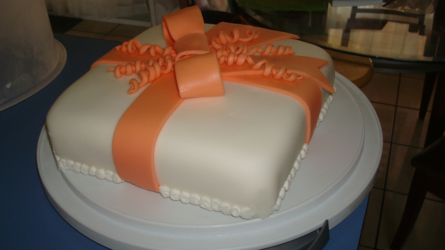 Gift Box - CakeCentral.com