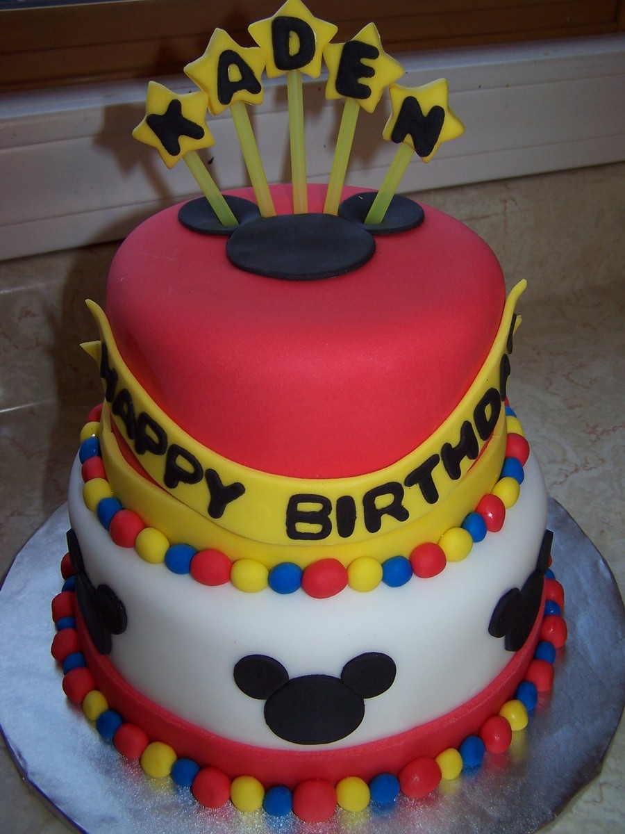 Mickey Mouse - CakeCentral.com