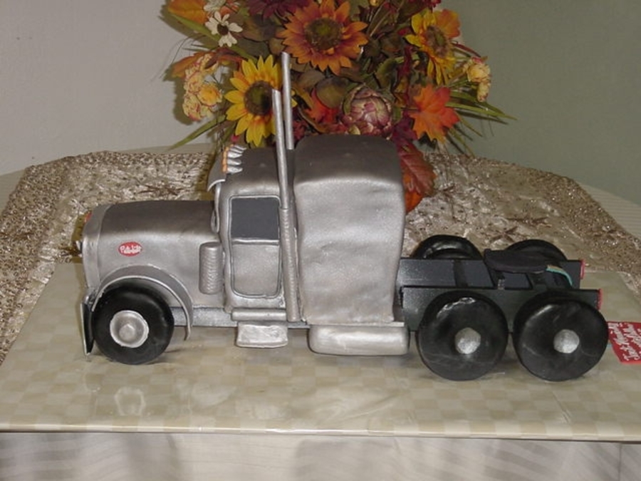 Peterbilt Truck Grooms Cake - CakeCentral.com