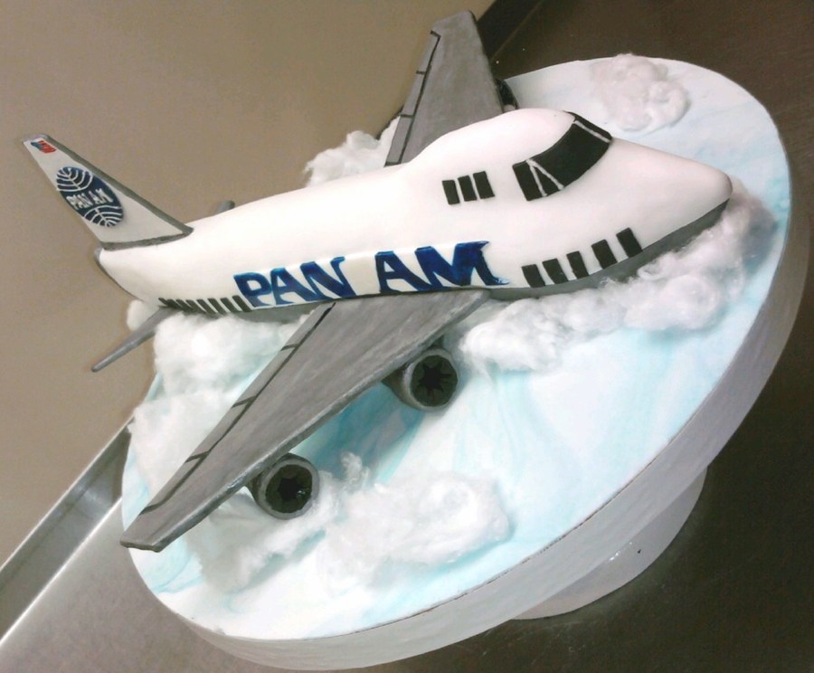 Pan Am 3D Plane - CakeCentral.com
