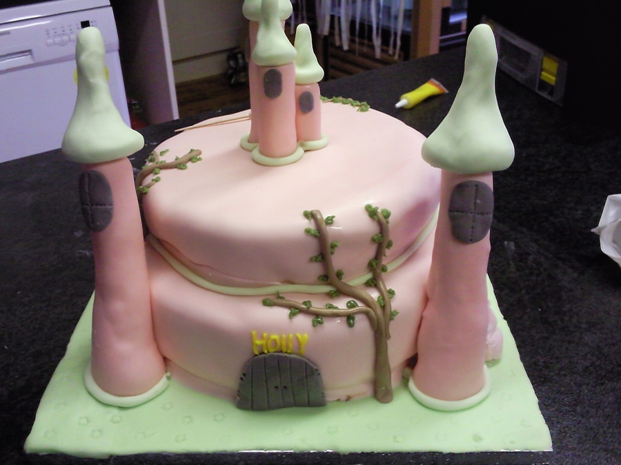 Fairytale Castle - CakeCentral.com