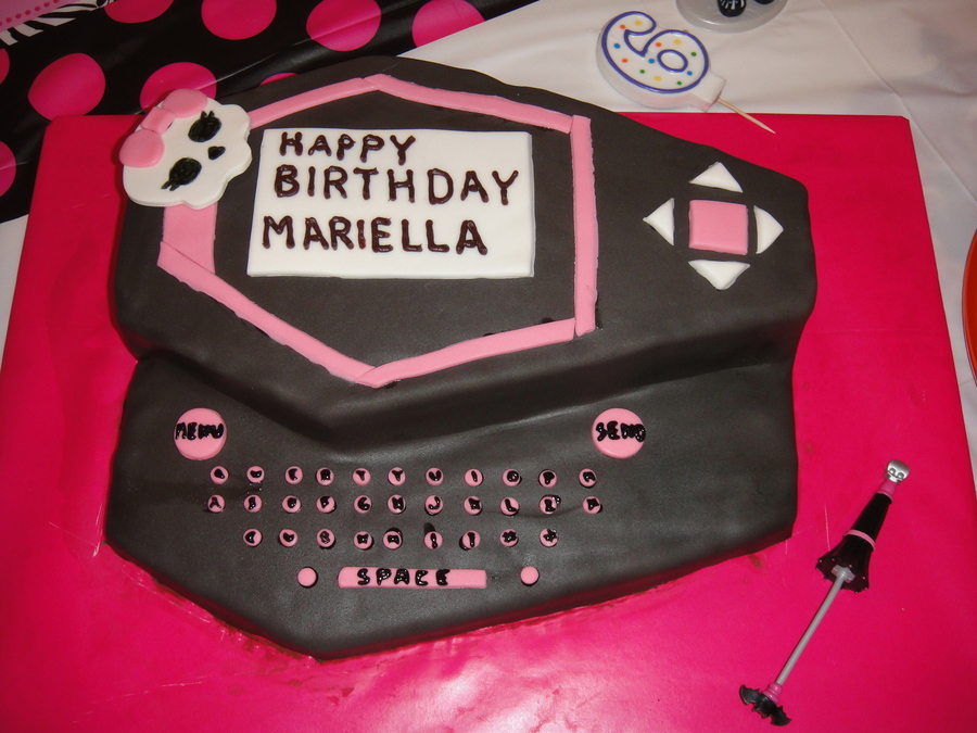 Monster High Icoffin - CakeCentral.com