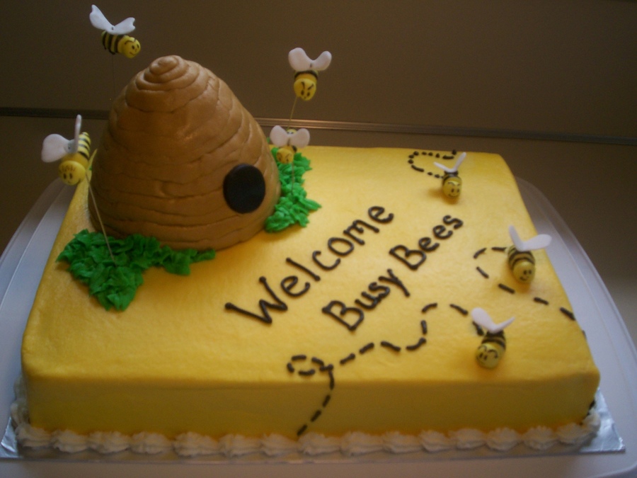 Busy Bee Cake - CakeCentral.com