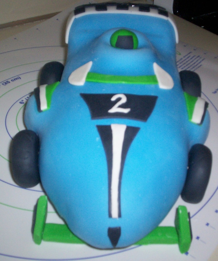 Formula 1 Car - CakeCentral.com