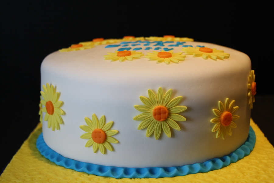 80Th Birthday Daisy Cake - CakeCentral.com