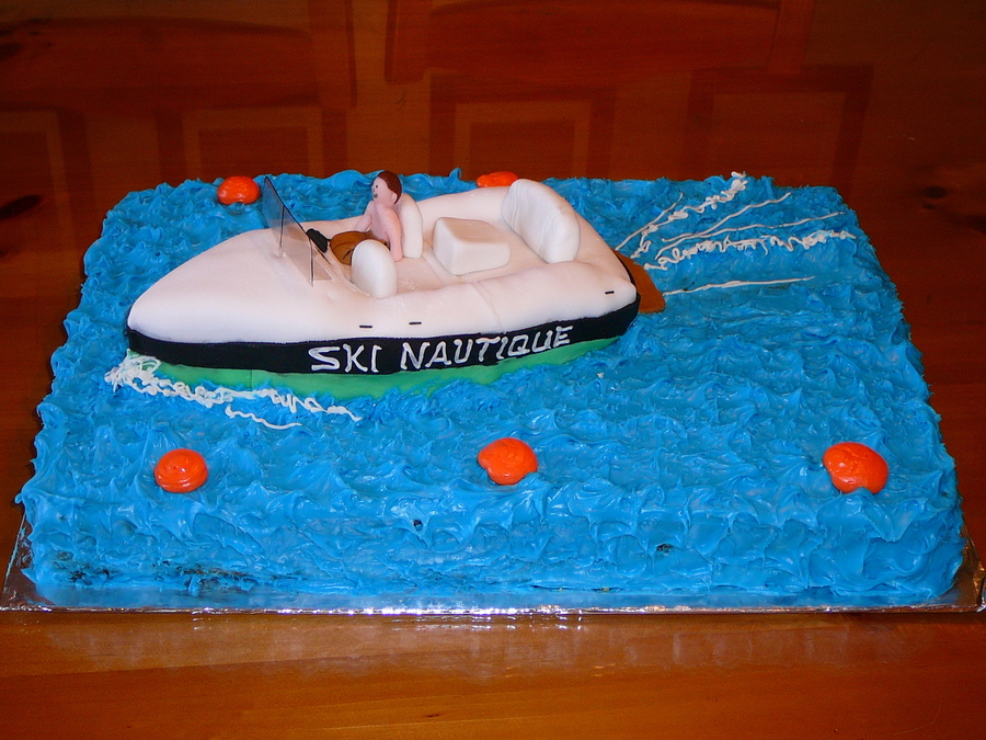 Ski Boat - CakeCentral.com