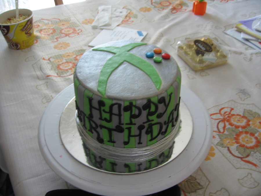 Xbox Theme - CakeCentral.com