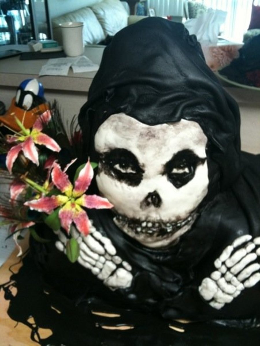 Misfits Wedding - CakeCentral.com