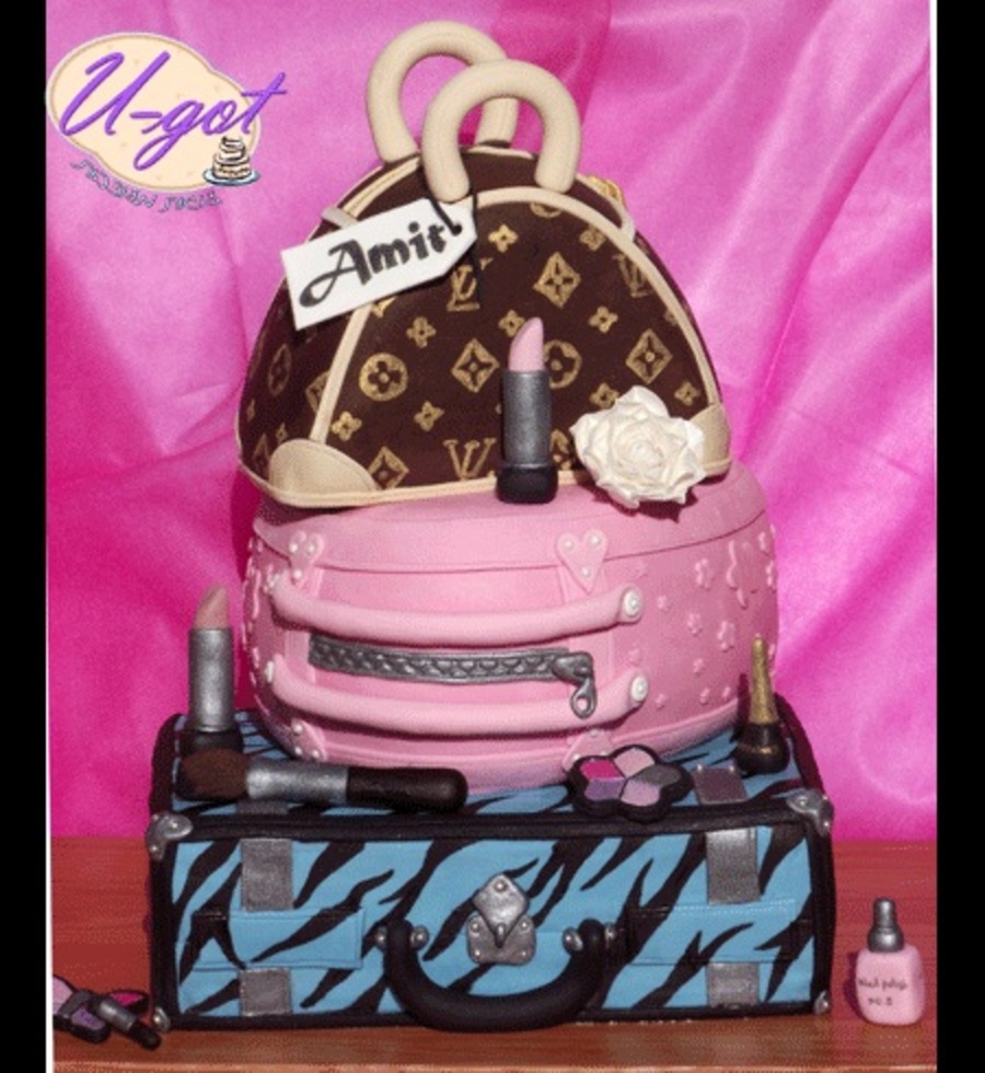 Purses Cake - CakeCentral.com