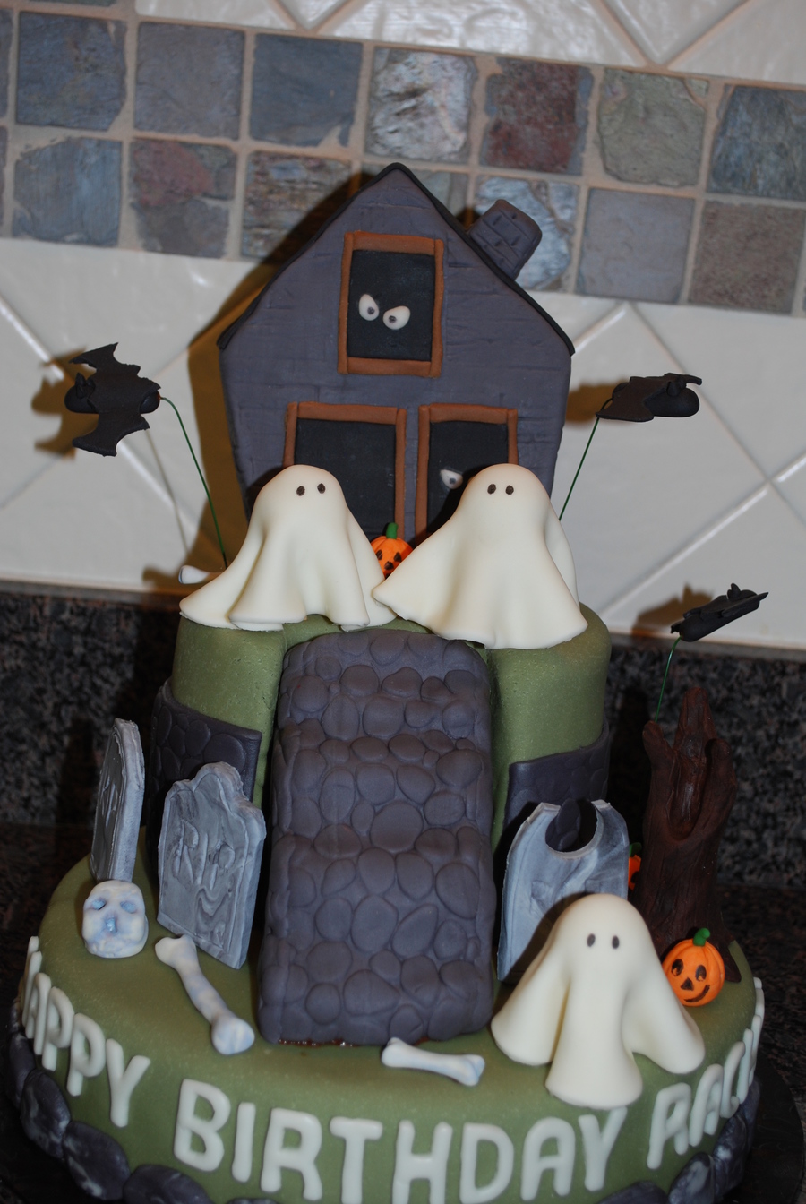 Haunted Birthday - CakeCentral.com