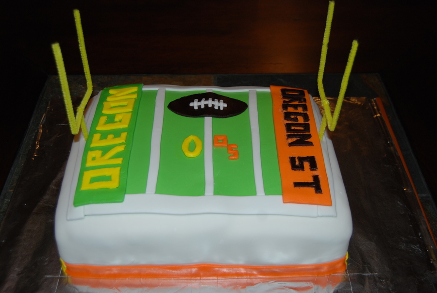 Civil War Cake-Oregon State Vs University Of Oregon - CakeCentral.com