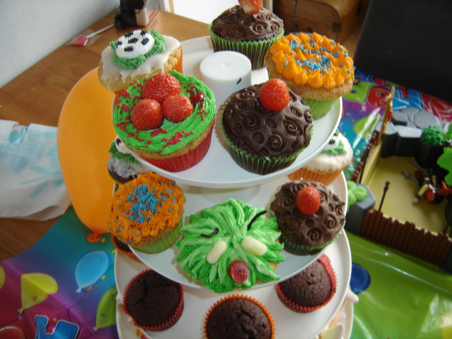 Different Cupcakes - CakeCentral.com