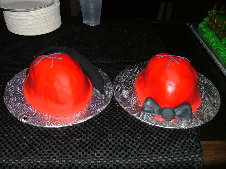 Human Heart Cakes - CakeCentral.com