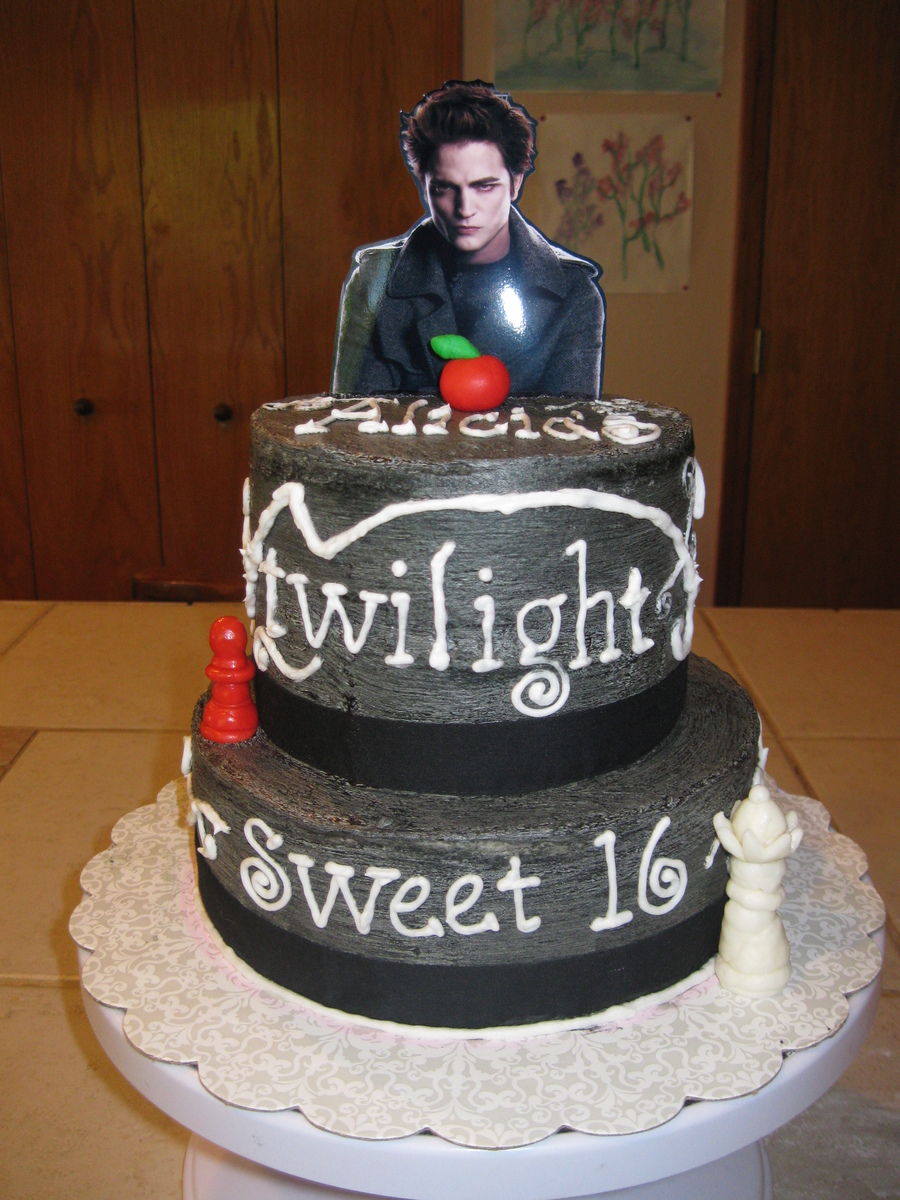 Twilight Cake - CakeCentral.com