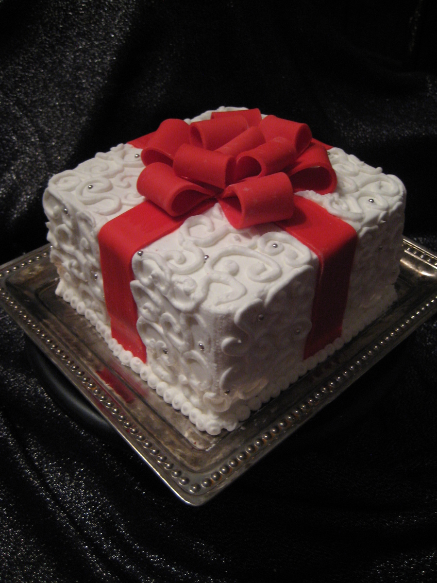 Red Velvet Gift Box - CakeCentral.com