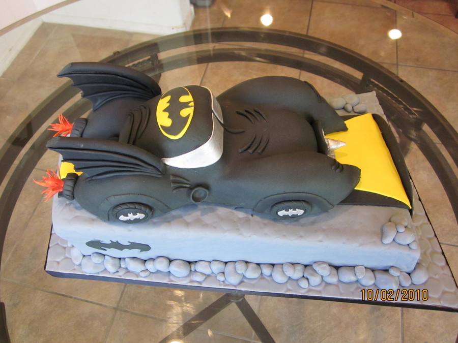 Batmobile Cake - CakeCentral.com