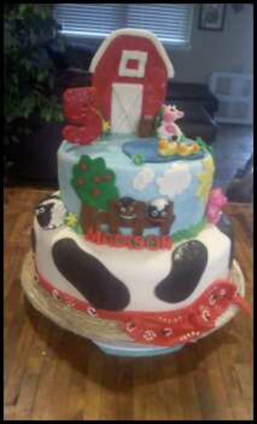 Barnyard Cake! - CakeCentral.com
