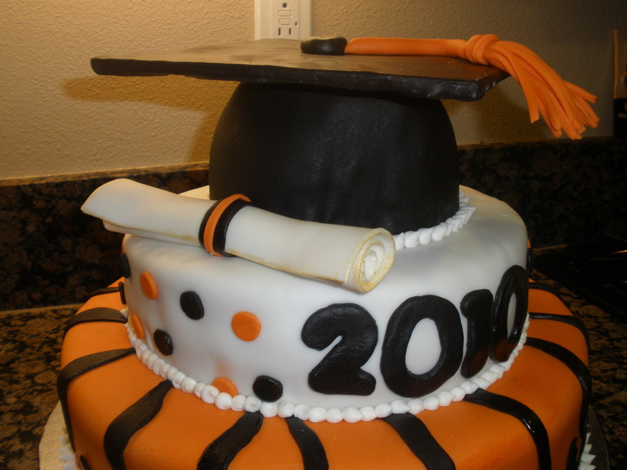 Graduation Cake Tiger Theme - CakeCentral.com