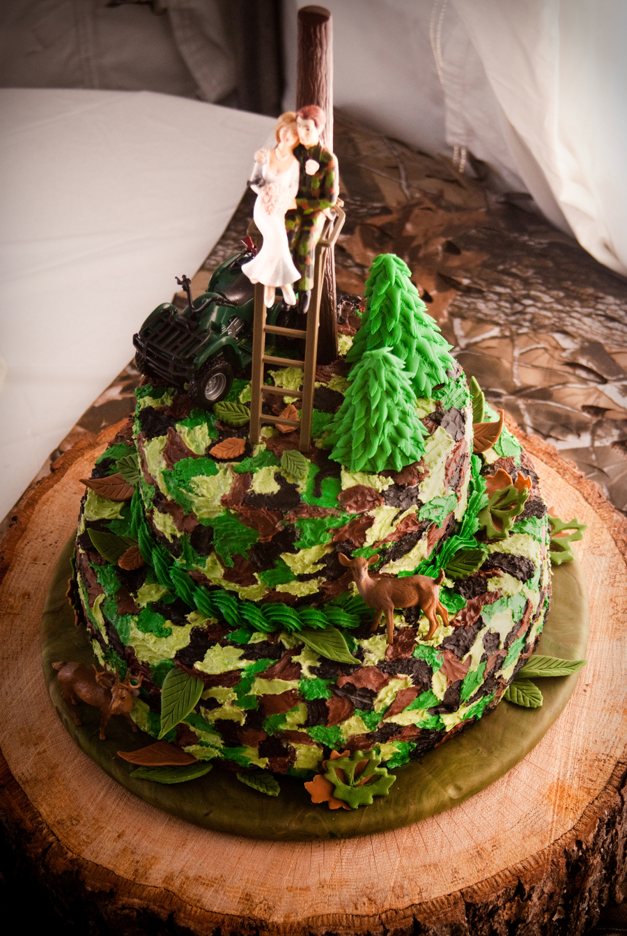 Redneck Hunting Wedding Cake Toppers