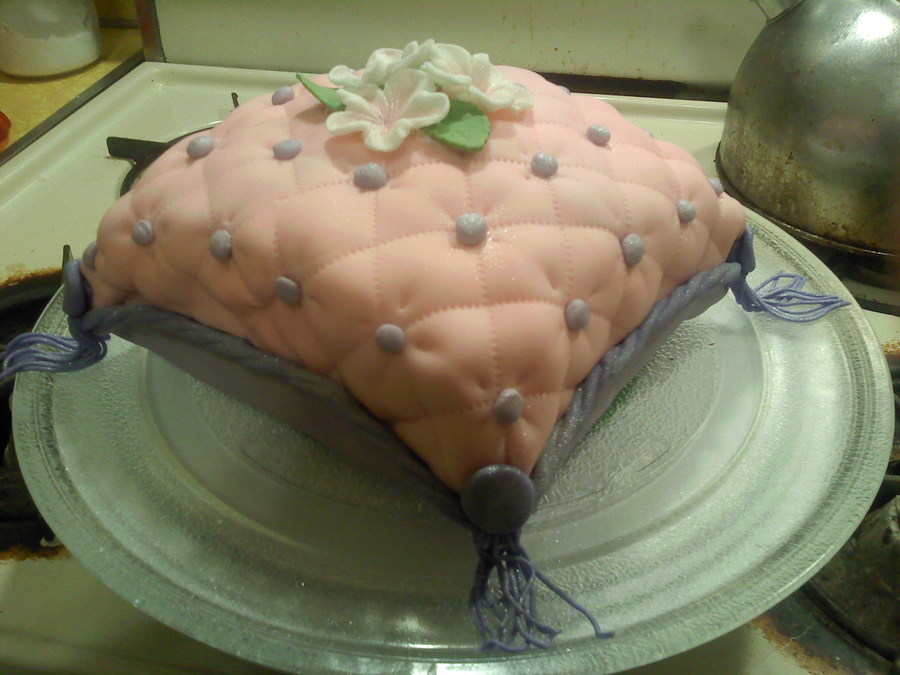 Pillow Cake - CakeCentral.com