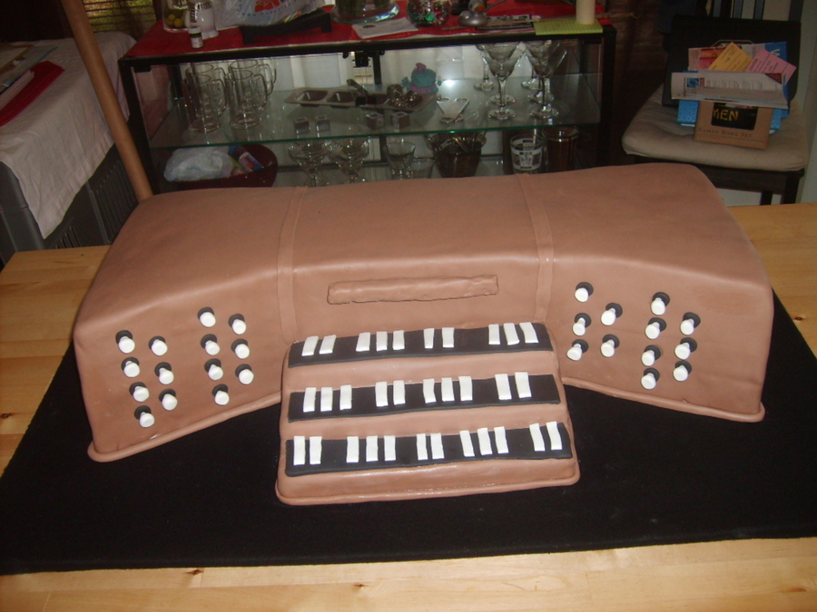 Pipe Organ - CakeCentral.com