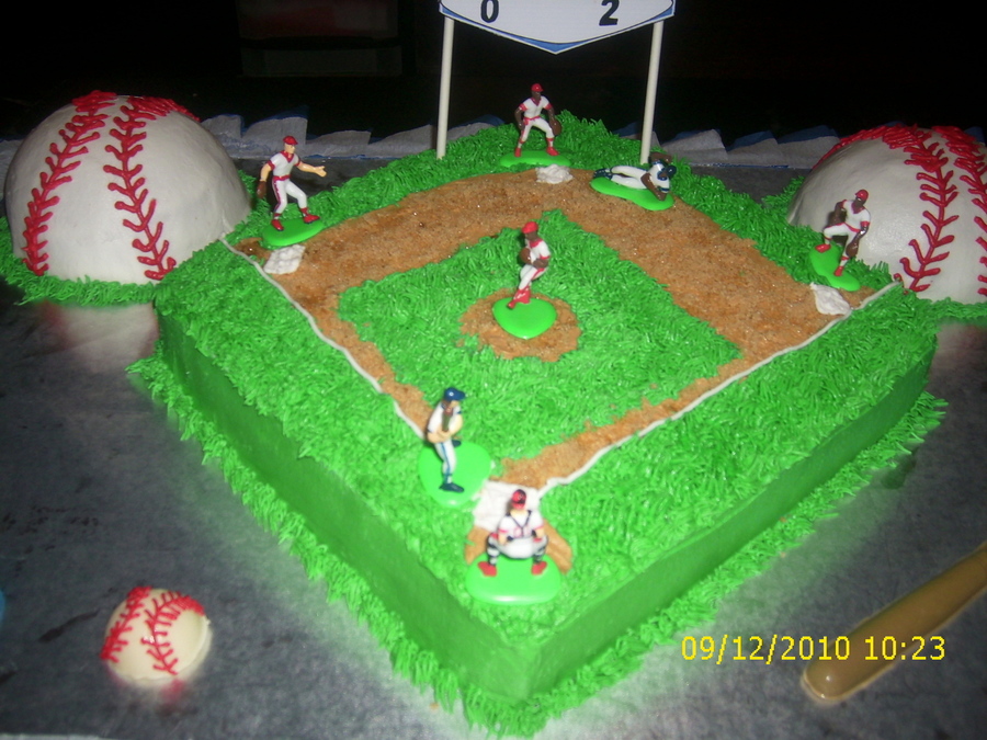 Baseball Field - CakeCentral.com
